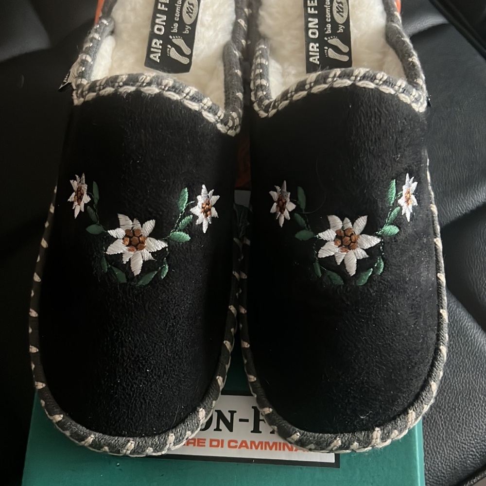 Brand New Sleepers! - Gem